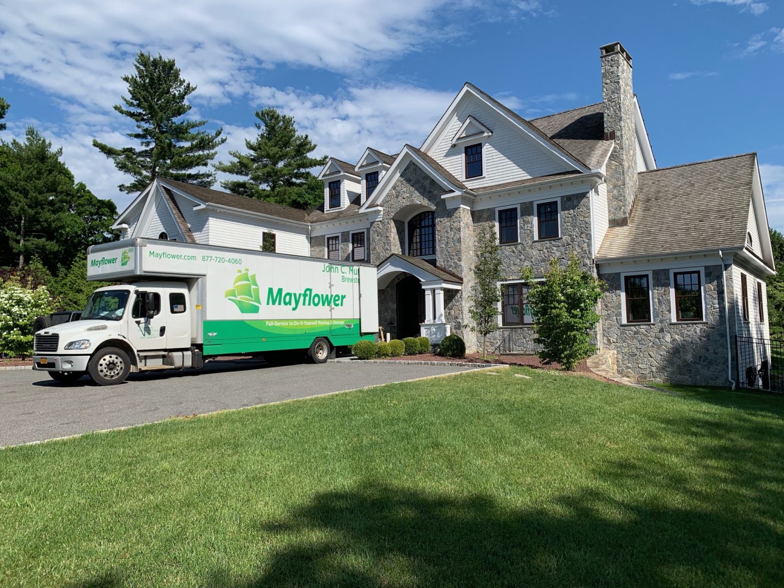 How to Move on a Budget with Local Movers Near Me